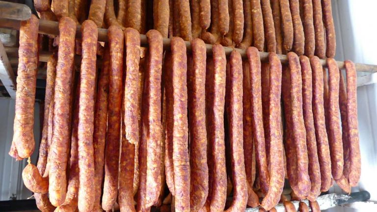 Kobasica od mangulice – Proizvodi od mangulice